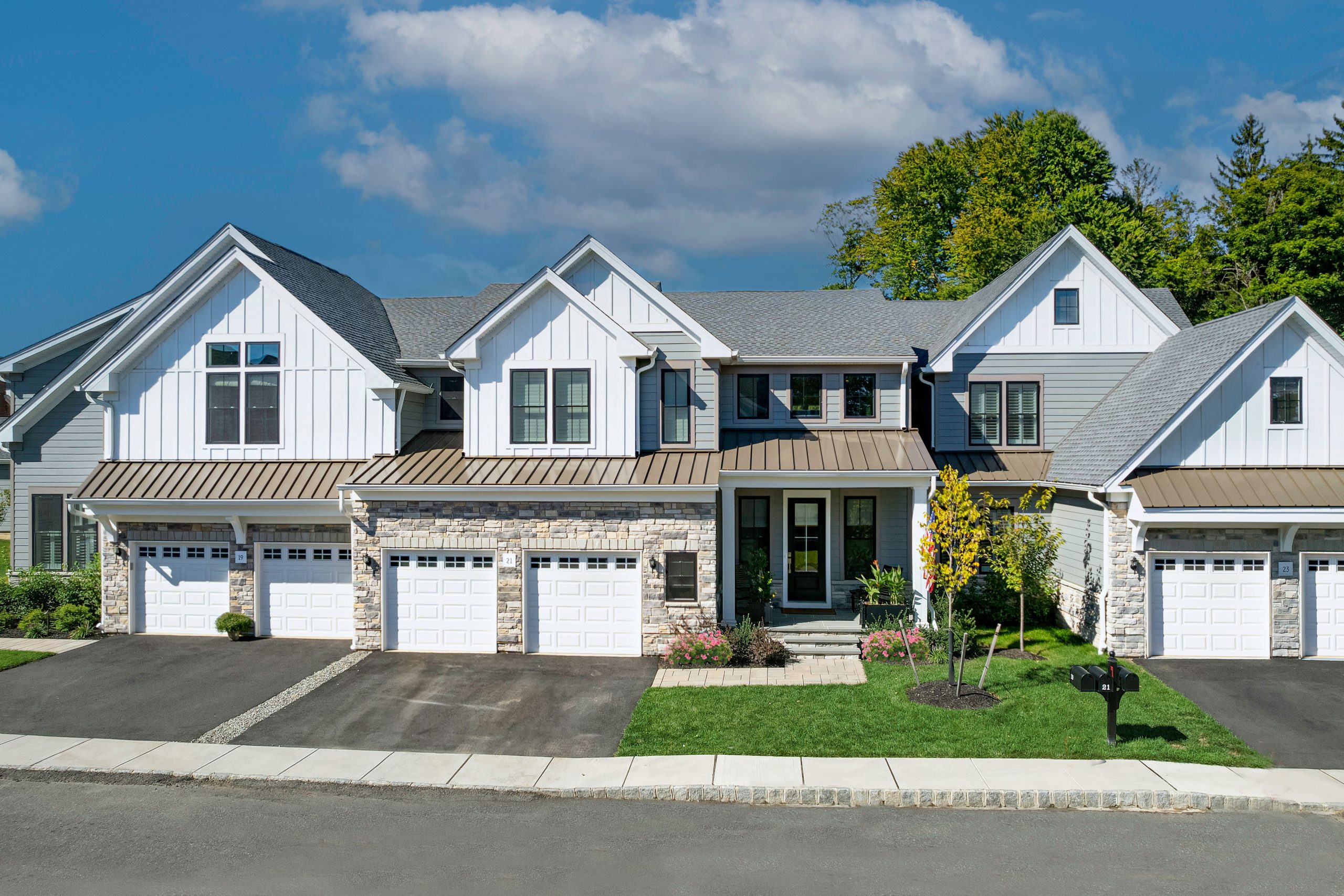 21 Samuel Way - Conte Schelling Team